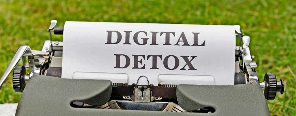 Digital Detox: How Unplugging from Social Media Improves Your Health ...